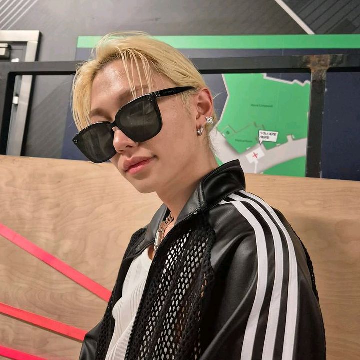 Lee_Felix_official (@yongbok_felix_official_) - Urlebird