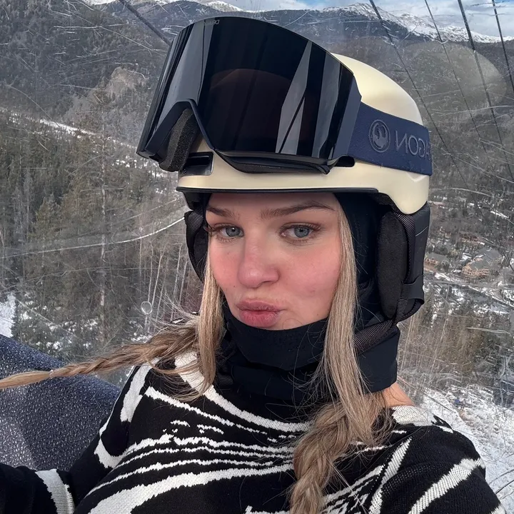 #flashtok - TikTok Hashtag