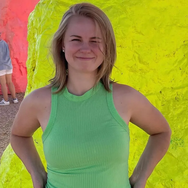 melanie_rose_99 (@melanie_rose_99) - Urlebird